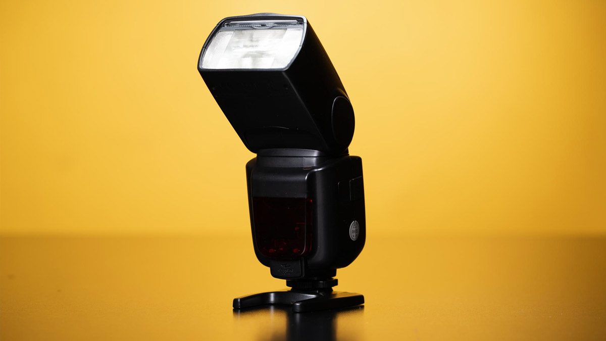 Mejores flashes externos para cámaras fotográficas 2025
